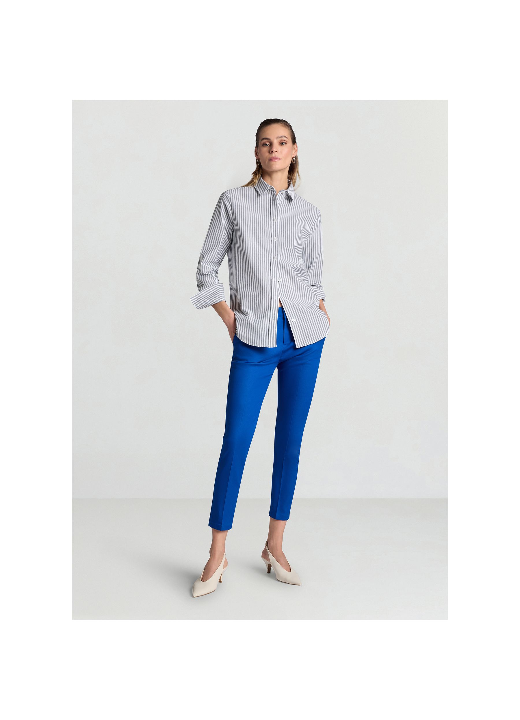 Cigarette trousers in cotton sateen electric blue | Calliope