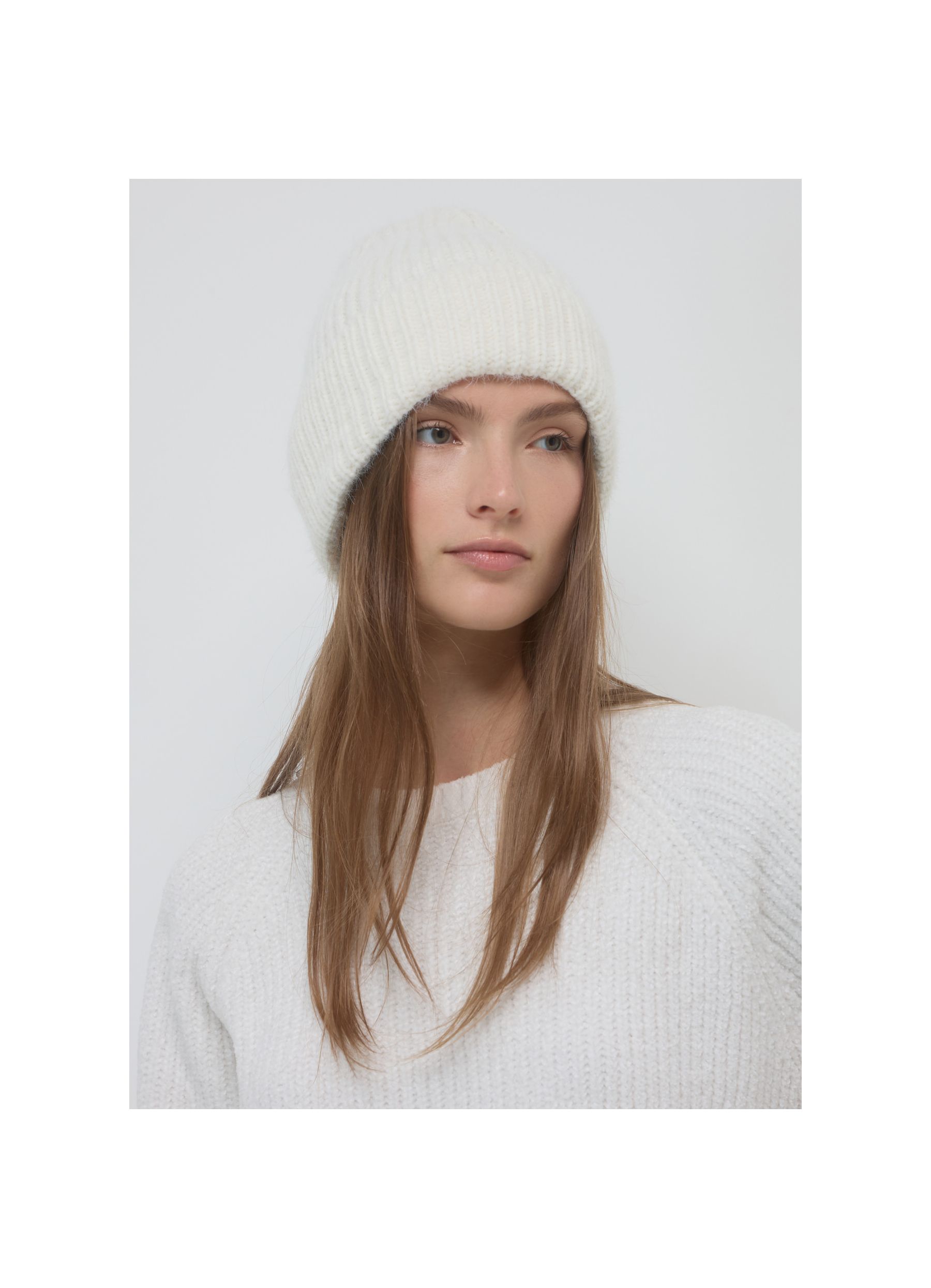 Ribbed cap bela vuna | Calliope