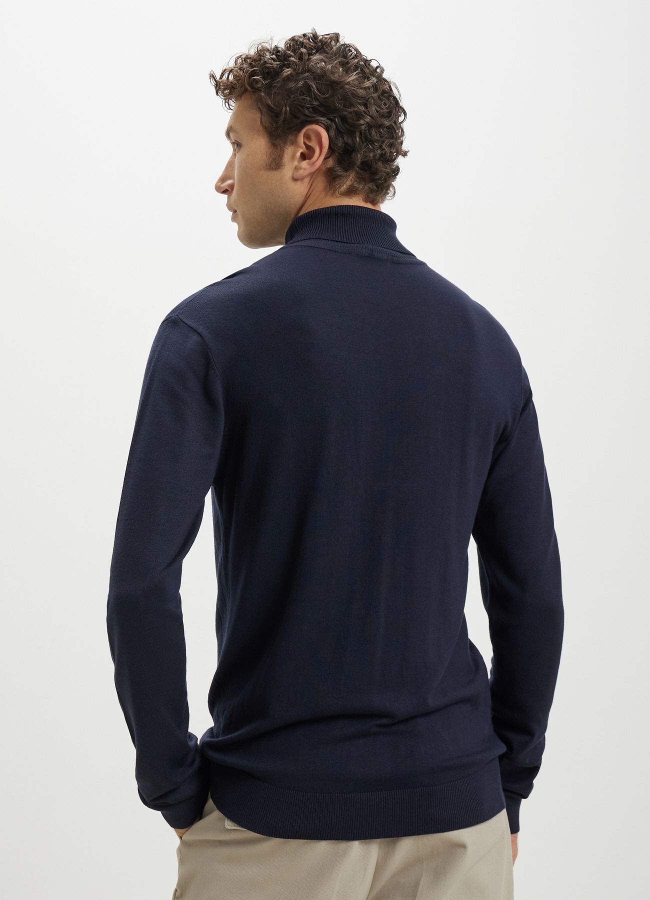 Maglia dolcevita blu notte | Calliope