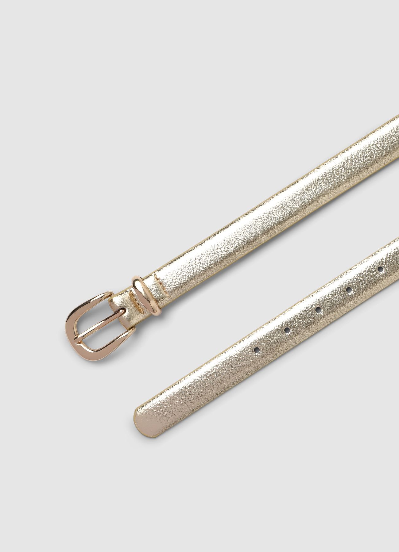 Thin belt with a shiny effect and metal buckle gold | Calliope
